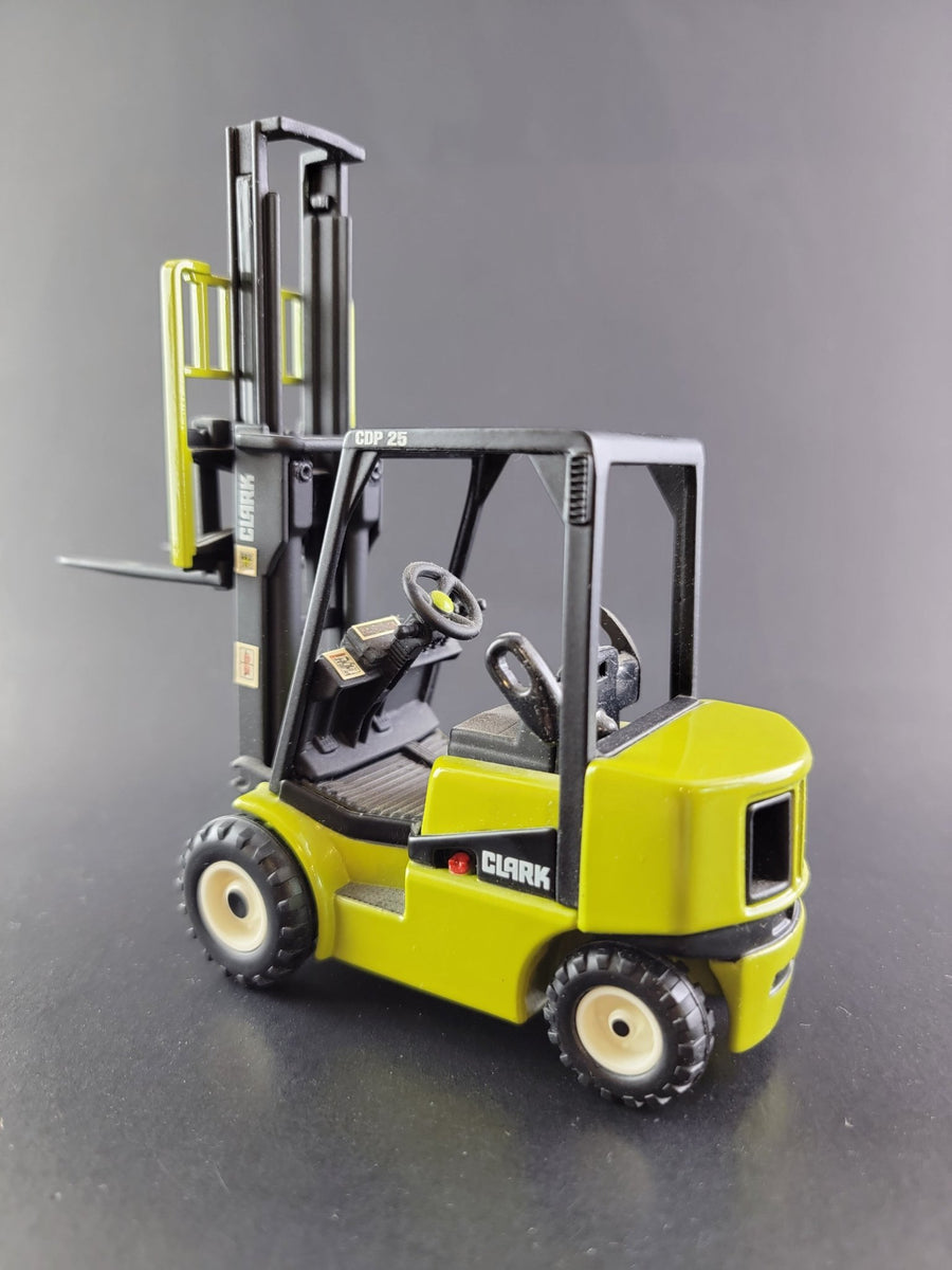 Clark - Genesis CDP 25 Forklift - *1:25 Scale* – Top Collectibles