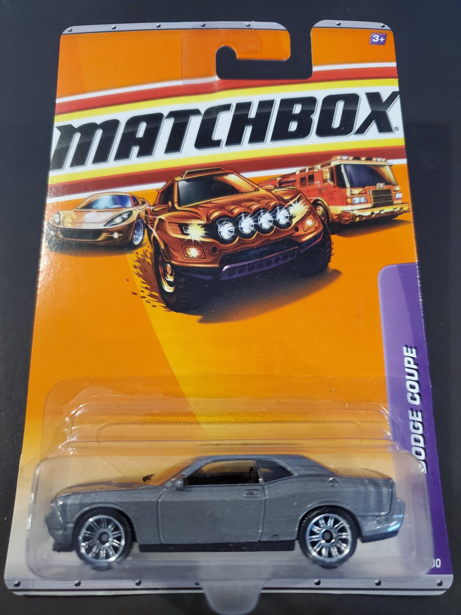 Matchbox - Dodge Challenger SRT8 - 2010 – Top Collectibles